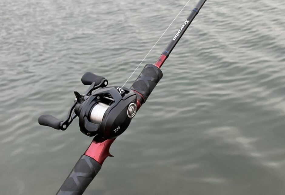 【19スコーピオン1581F-2 インプレ】圧倒的なトルクと高い操作性のジャークベイト,トップ専用ロッド | PEIのタックル研究所
